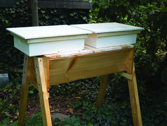 A Simple Hivetop Feeder for Top-Bar Hives | Bee Culture