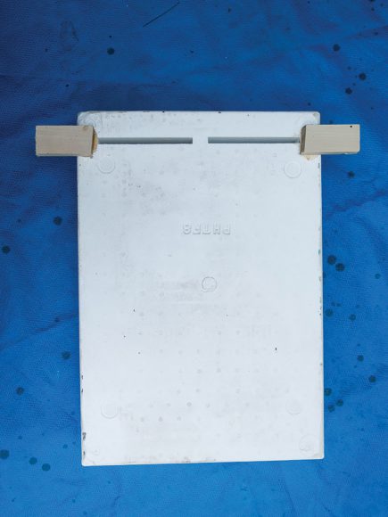 A Simple Hivetop Feeder for Top-Bar Hives | Bee Culture