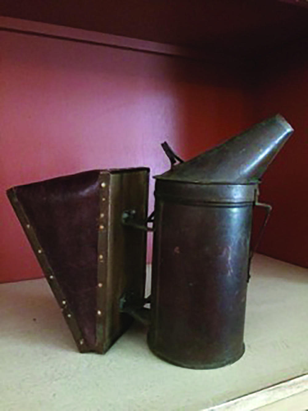 Repairing A Leather Bellows Smoker | Bee Culture