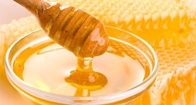 Harvesting Honey | Bee Culture